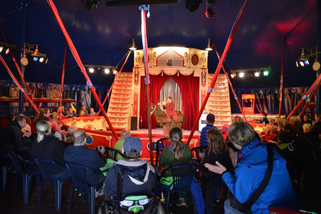 Zusatzvorstellung - Familienvorstellung im Circus Axo